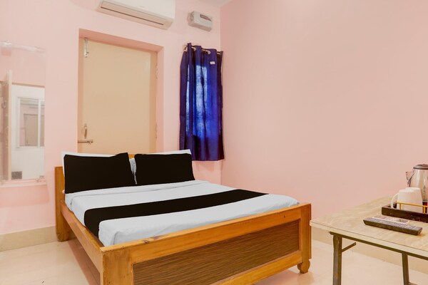 Hotel O Danapur Central Railway Junction Formerly Brij Guest House - Patna