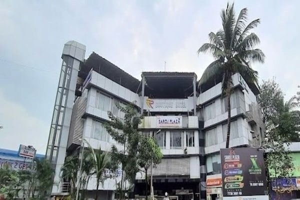 Collection O Lodha Experia Mall Dombiwali Formerly Rr Suites - Thane