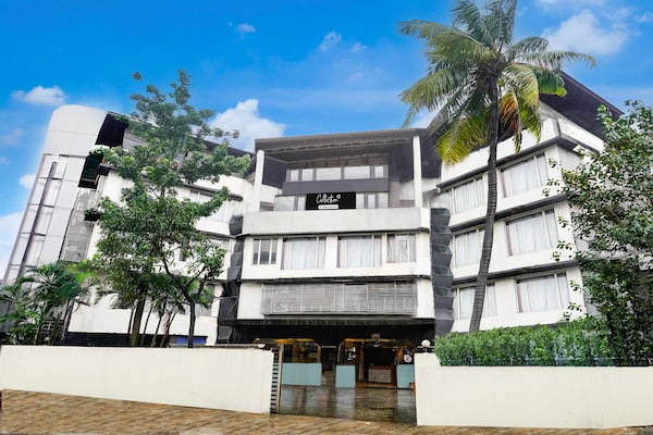 Collection O Lodha Experia Mall Dombiwali Formerly Rr Suites - Thane