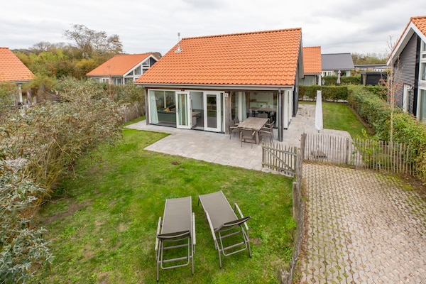 Zonnedorp 22  Holiday Home Anoes Renesse | Beach-nearby Comfort In Zeeland - Renesse