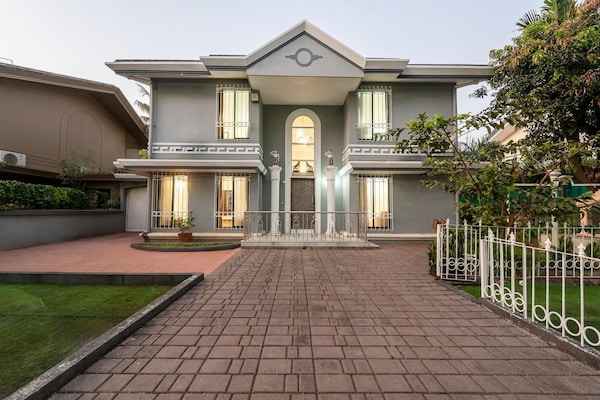 Villa Trizi 4bhk  Pool With Gazebo  Dancenter - 