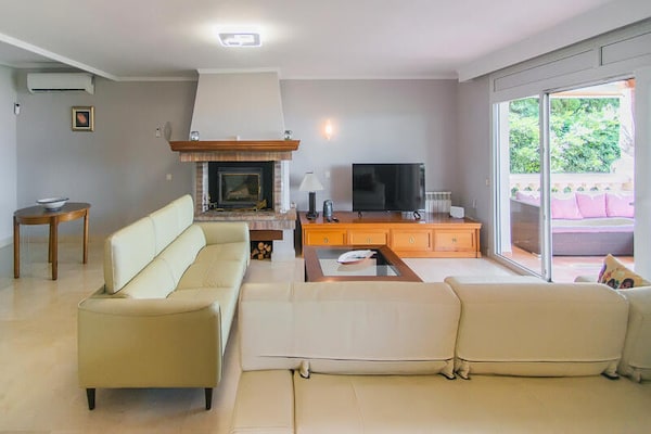 Maison à Roses - Roses