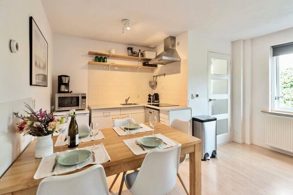 Agr&eacute;able Maison Familiale (Parking Gratuit) - Zandvoort