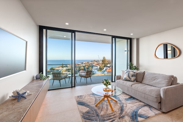 Modern 1-bed With Tamarama Beach Views - Woollahra