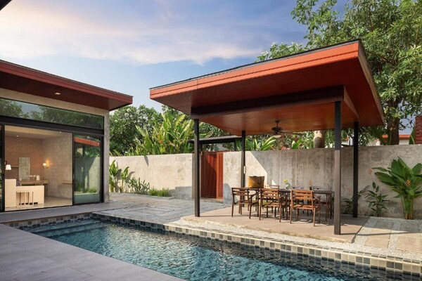 Charming 2-bedroom Family Pool Villa - Pattaya