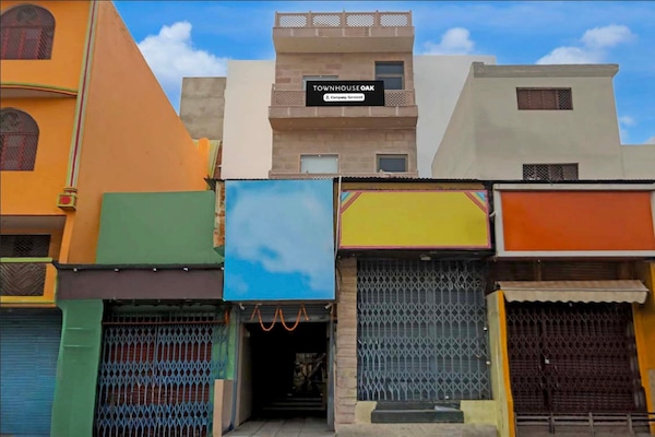 Townhouse Oak Kaal Bhairav Temple - Varanasi