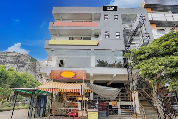 Hotel O Sector 3 Ghaziabad Formerly Cloud Inn - Ghaziabad