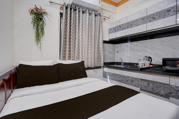 Townhouse Koramangala Road Complex Formerly Parkash Tower - Bangalore