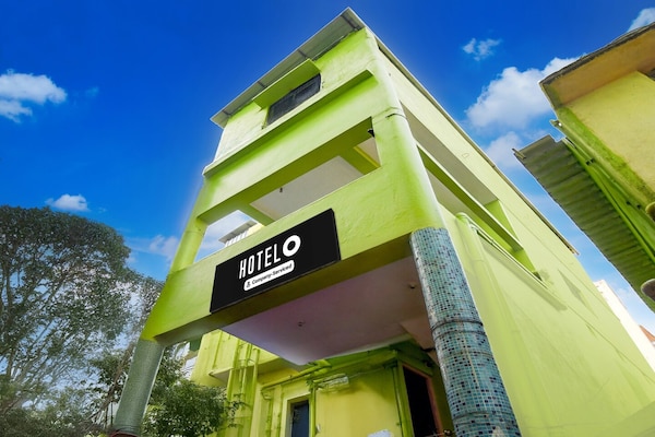 Hotel O Shakuntala Park Bus Terminus Behala - Calcutta