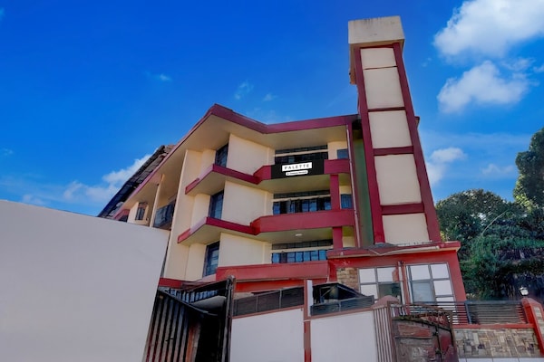 Palette Hotel And Resort Garikhana Shillong Formerly Council Lodge - Shillong