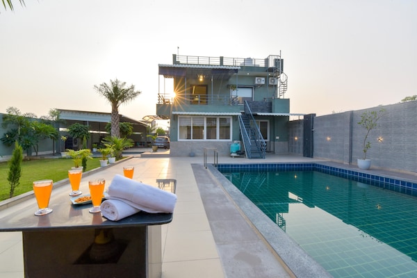 The Hill's Stay 3bhk Villa By Dancenter  Pvt Pool - Kishangarh