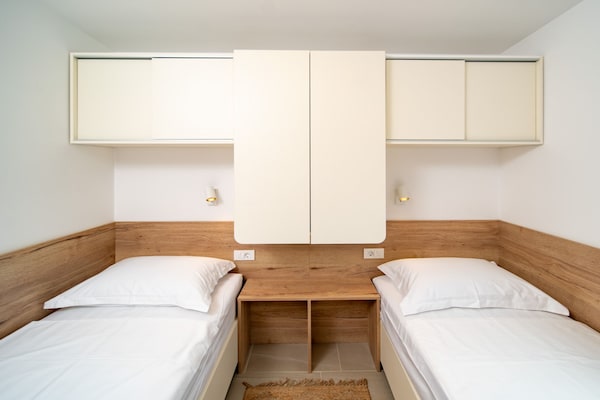 Apartments Arti Homes Rab Banjol - Two Bedroom Apartment With Terrace (Arti 2) - Rab