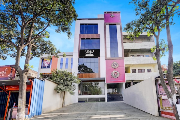 Collection O Shendra Midc Aurangabad Formerly Sai Palace - Aurangabad