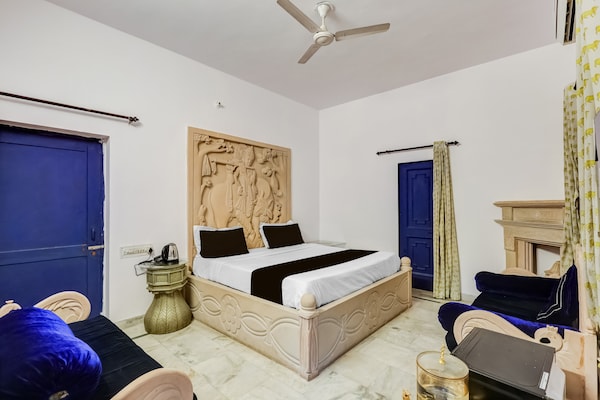 Collection O Laxmi Narayan Temple Jaipur Formerly Harpalsar Haveli - Jaipur