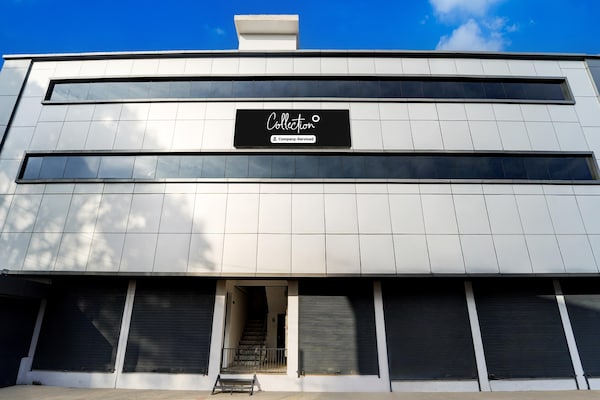 Collection O Rajagiri Hospital Aluva East - Kochi