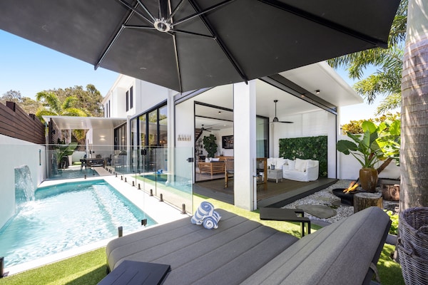 69376bf129fcc - Coolum Beach