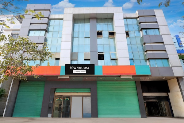 Townhouse Jabalpur View Point Formerly Hotel Pix - Jabalpur