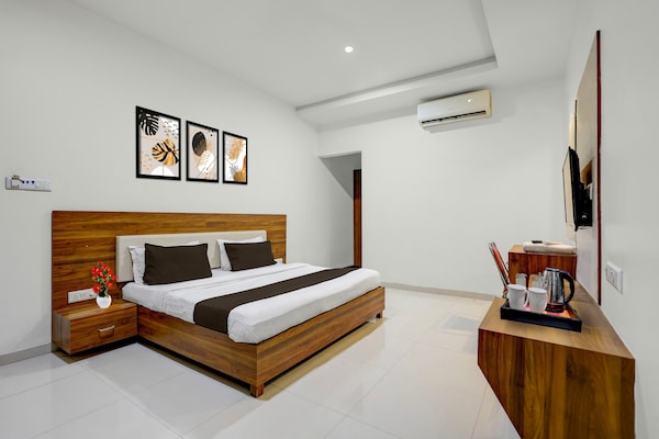 Hotel O Iskcon Temple Navasari Formerly Jay Shankar - Navsari