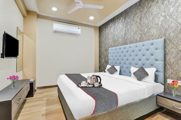 Collection O Hotel Blueline - カーンプル