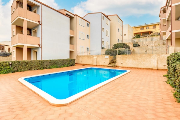 Attico Badesi Con Piscina - Badesi