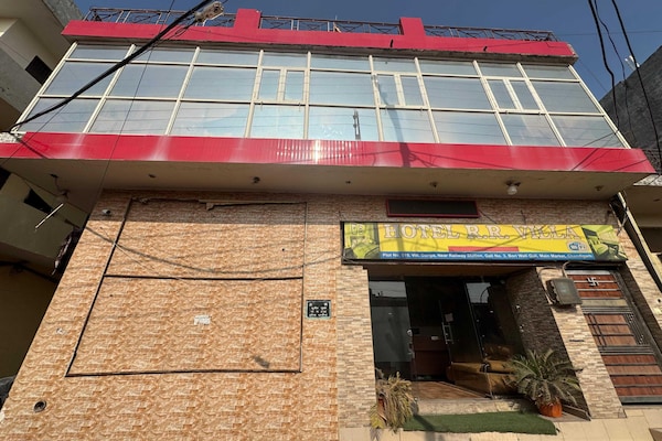 Hotel O Dariya Railway Station Formerly Rr Villa - Himachal Pradesh