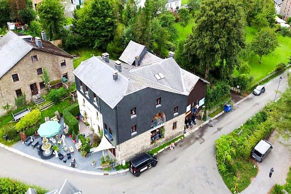 Hondvriendelijke Woning Met Sauna En Jacuzzi - Bouillon