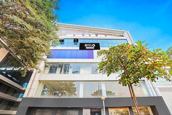 Hotel O Althan Formerly Hotel Niraant - Surat