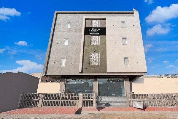 Super Collection O Kesar Crossway Jaipur Formerly Laxmi Palace - Jaipur