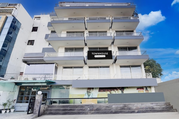 Townhouse Sector 39 Gurgaon - Delhi