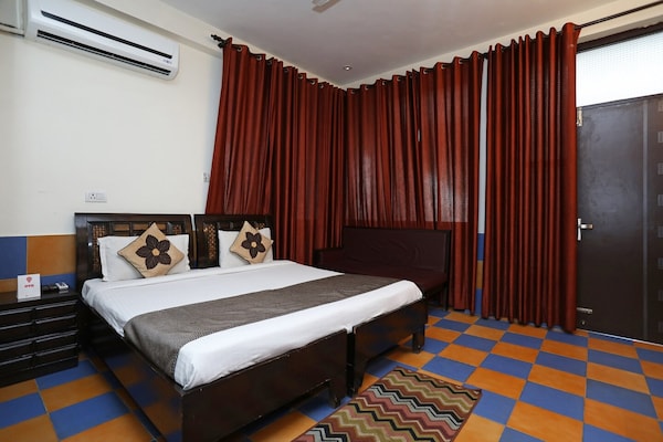 Hotel O By Oyo Grand Empire Expressway - Noida