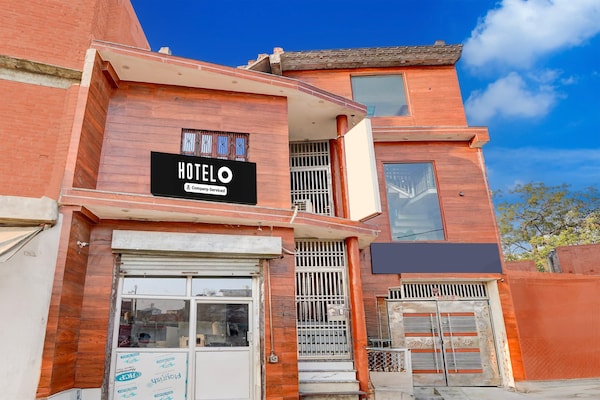 Hotel O Raj Ghat Ayodhya Formerly Shree Siya Raman - Ayodhya