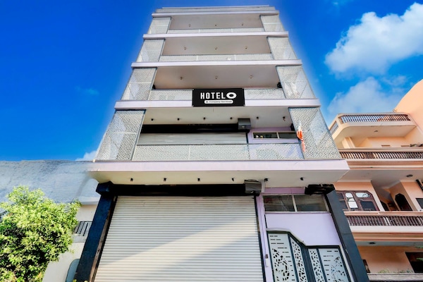 Collection O Amritsar District Court Formerly Lotus Bloom - Gurugram