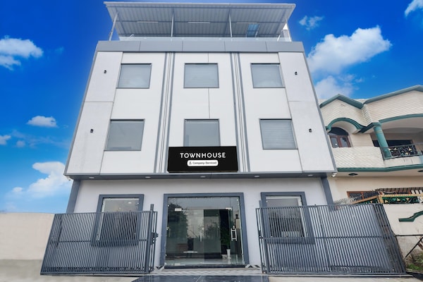 Townhouse Gt Road Amritsar - Amritsar