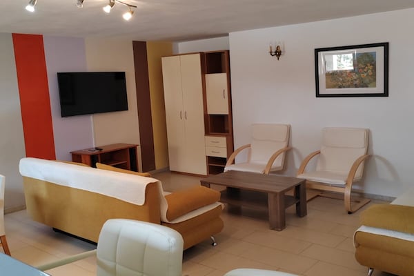 Apartments Lighthouse - (A5) Threebedroom Apartment With Private Garden - Peroj