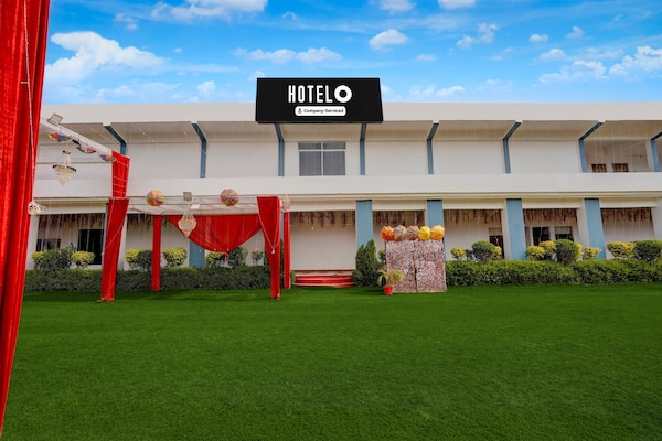 Hotel O Takrohi Hospital Road Formerly Madhuraj Palace - Lucknow