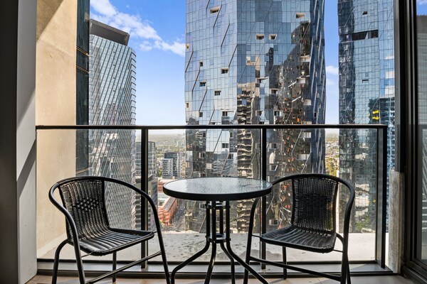 6977fefd35d2e - Melbourne