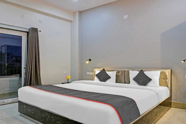 Collection O Banaras Junction - Varanasi