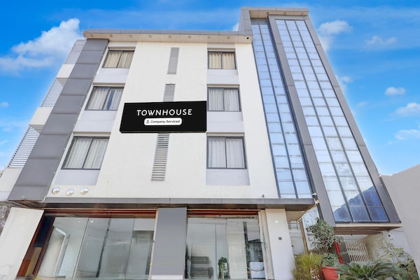 Townhouse Reti Bus Terminal Udaipur Formerly Greenland - 우다이푸르