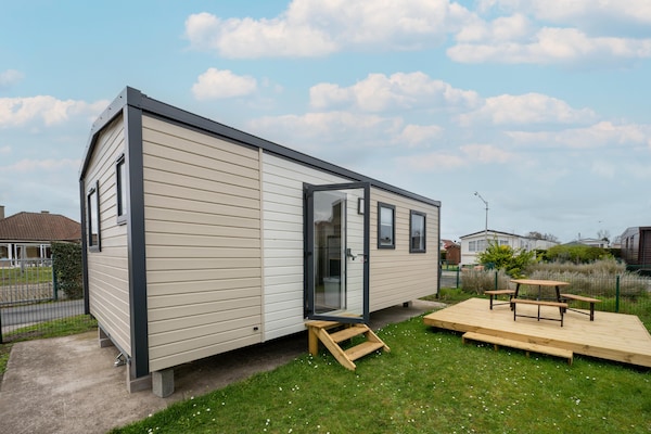 La Rive Du Lac - Belgium