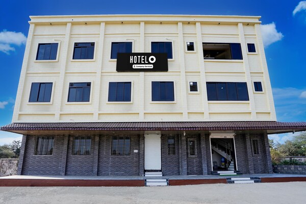 Super Hotel O Dabha Hilltop - Nagpur