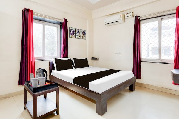 Collection O Visakhapatnam Railway Station - Visakhapatnam