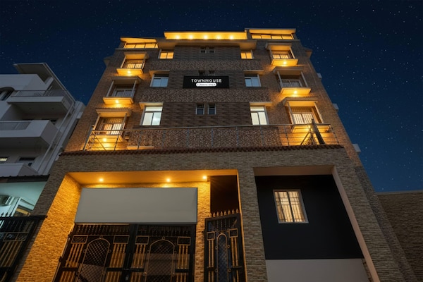 Super Townhouse Patliputra Railway Junction Formerly Hotel Pranjal Inn - Patna