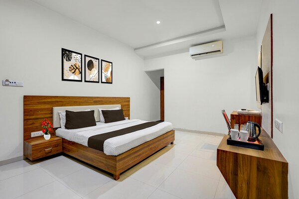 Hotel O Navasari Bus Terminal&nbsp;Formerly Jay Shankar - Navsari