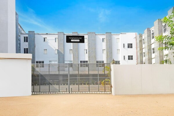 Super Townhouse Mancheswar Industrial Estate - 부바네스와르