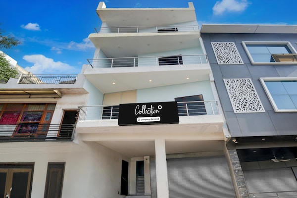 Super Collection O Nayagaon Vikas Nagar - Chandigarh