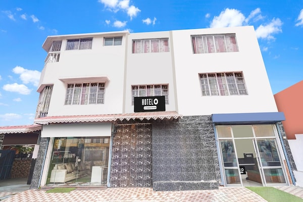 Super Hotel O Pradhan Nagar Siliguri Formerly Prince Guest House - Siliguri