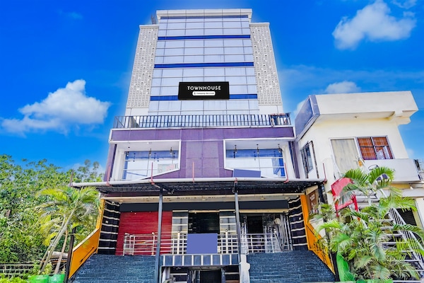 Super Townhouse Zero Mile Gandhi Setu Formerly Classic Court - Patna