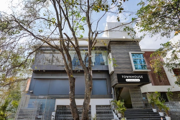 Super Townhouse Bannerghatta Hospital Road Formerly Sri Sai Suites - Bengaluru