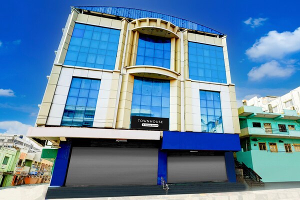 Townhouse Anantapur Near Srikantam Circle - Anantapur