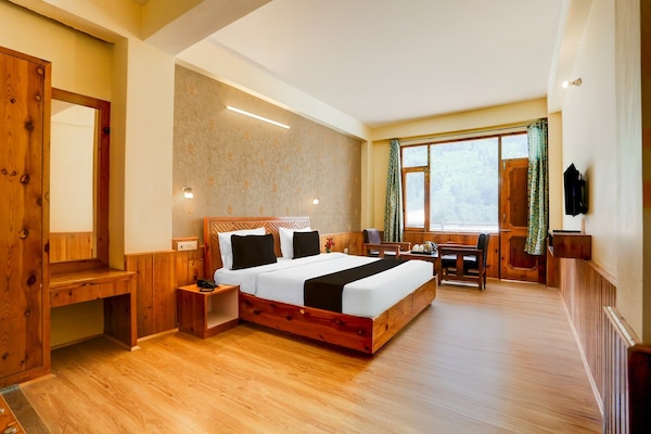 Hotel O Model Town Road - Manali